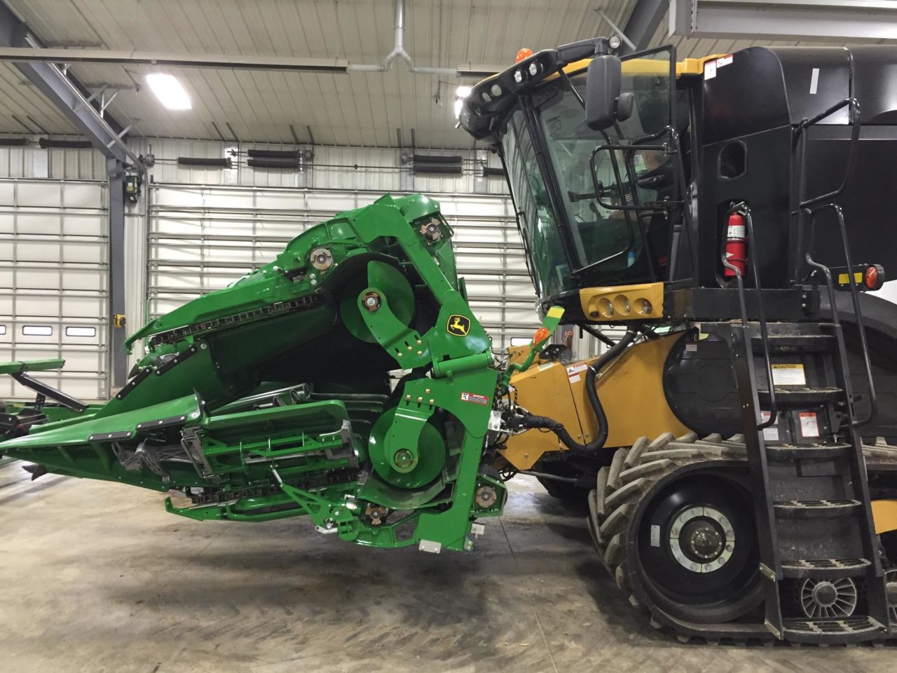 700-0008-1N-G Adapter: CLAAS Lexion Combine to John Deere Header - Bish ...